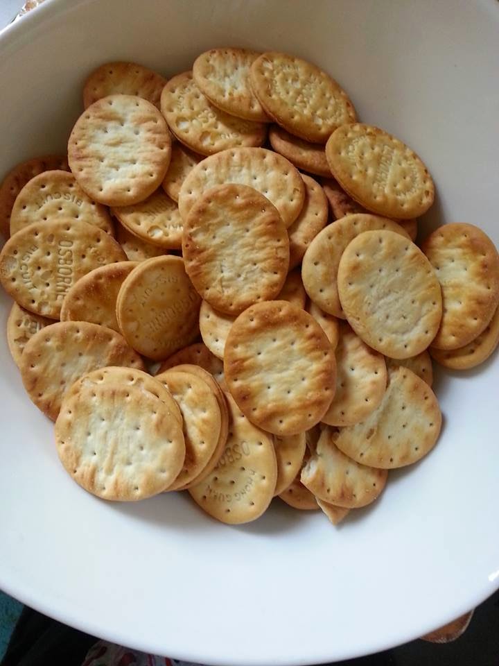 Yan's Family, Frens, Travel, And Food Journal: Biskut Mayat Goreng