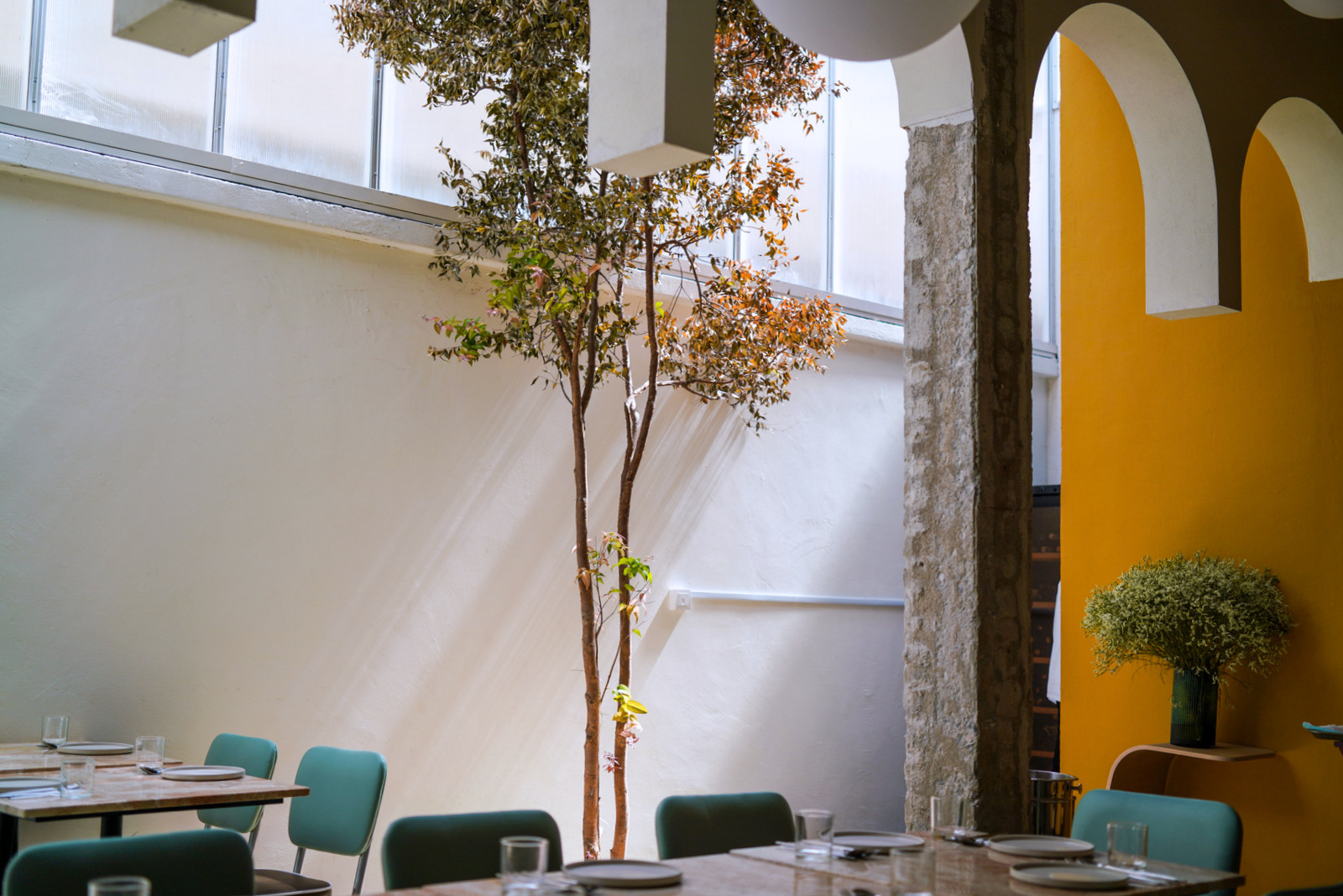 apollo dining 28 jalan kemuja bangsar kuala lumpur open tues