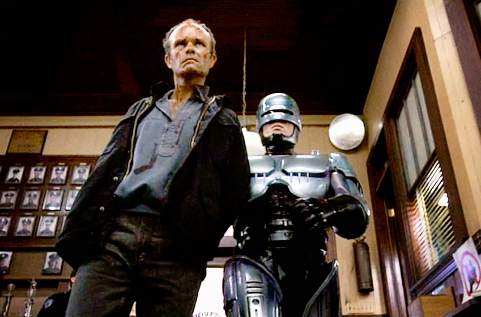 toyhaven: What color was RoboCop in the original 1987 film? Let's take ...