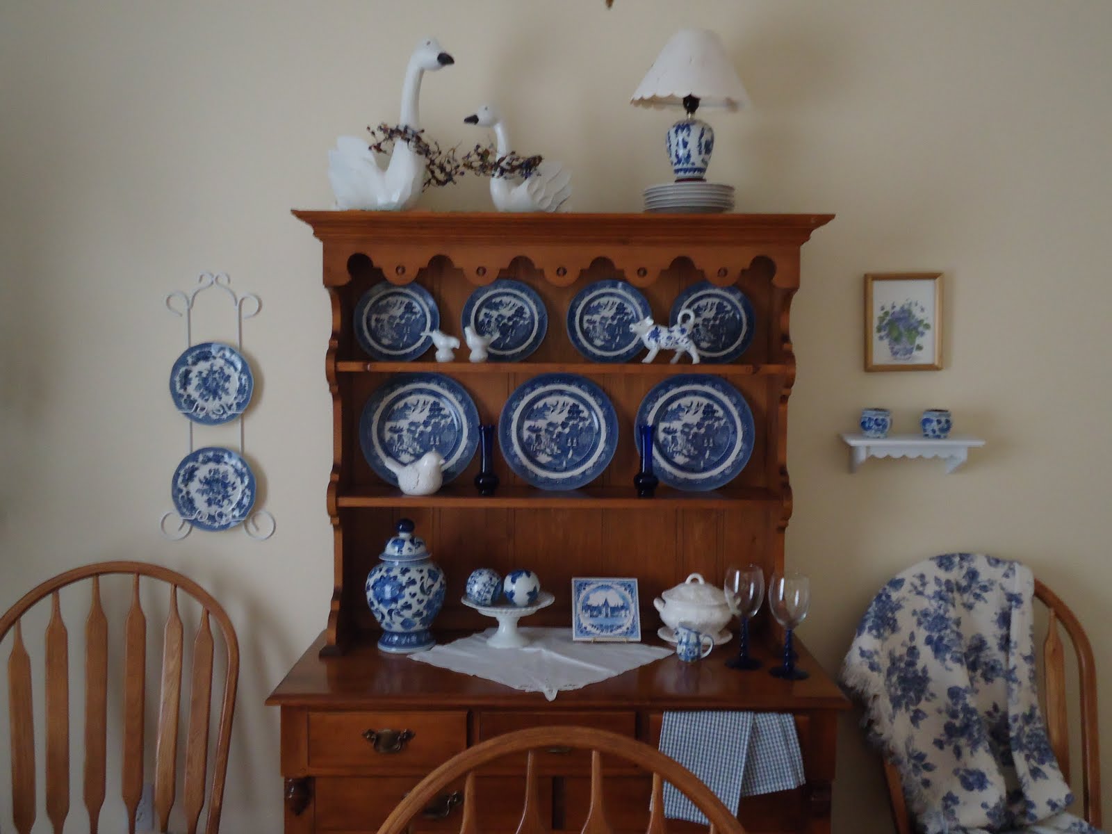 The Sunny Side of the Sun Porch: Pretty Blue Things