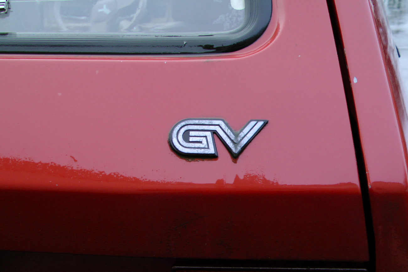 OLD PARKED CARS.: 1986 Yugo GV (Great Value).