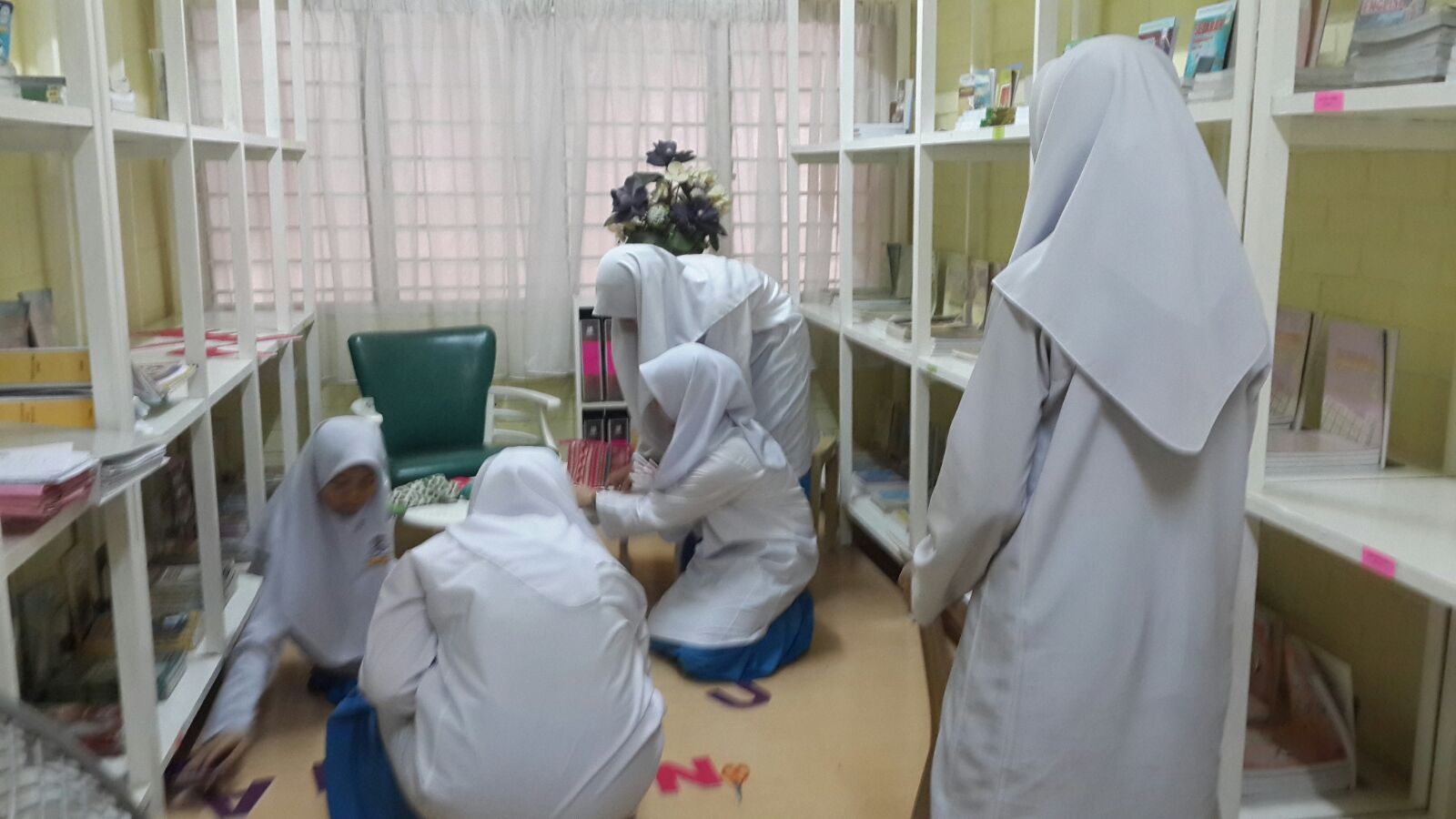 SPBT SMKPBK: Membersih dan Menceriakan Bilik BOSS (Sepanjang Tahun)