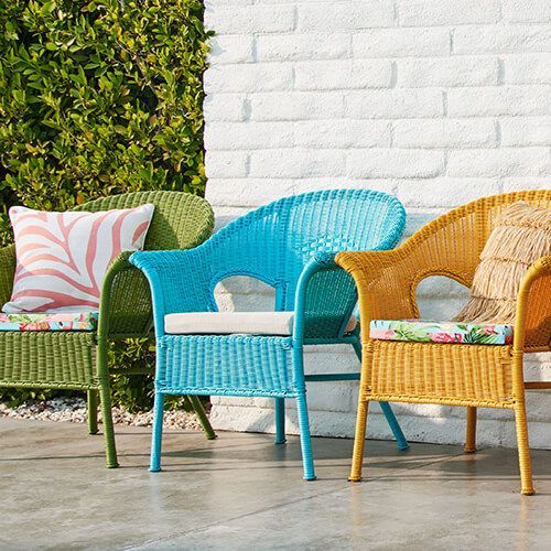 Eye For Design: Decorate With Colorful Wicker Furniture