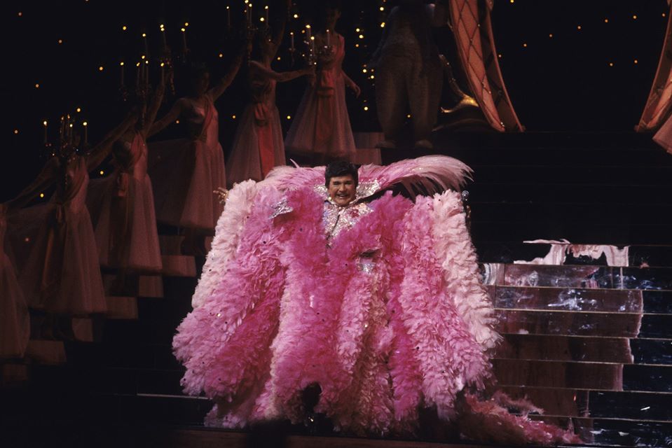The Styrous® Viewfinder: Happy birthday, Liberace, King of Bling