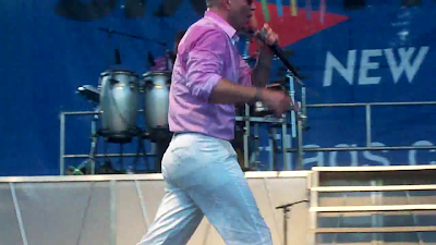 Male Celebrity Saggers (welcome to my eyes): rapper Pitbull