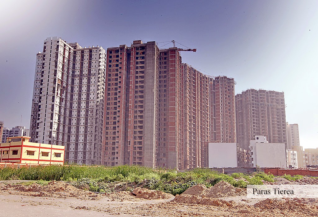 Paras Tierea Flats Sec-137 Noida