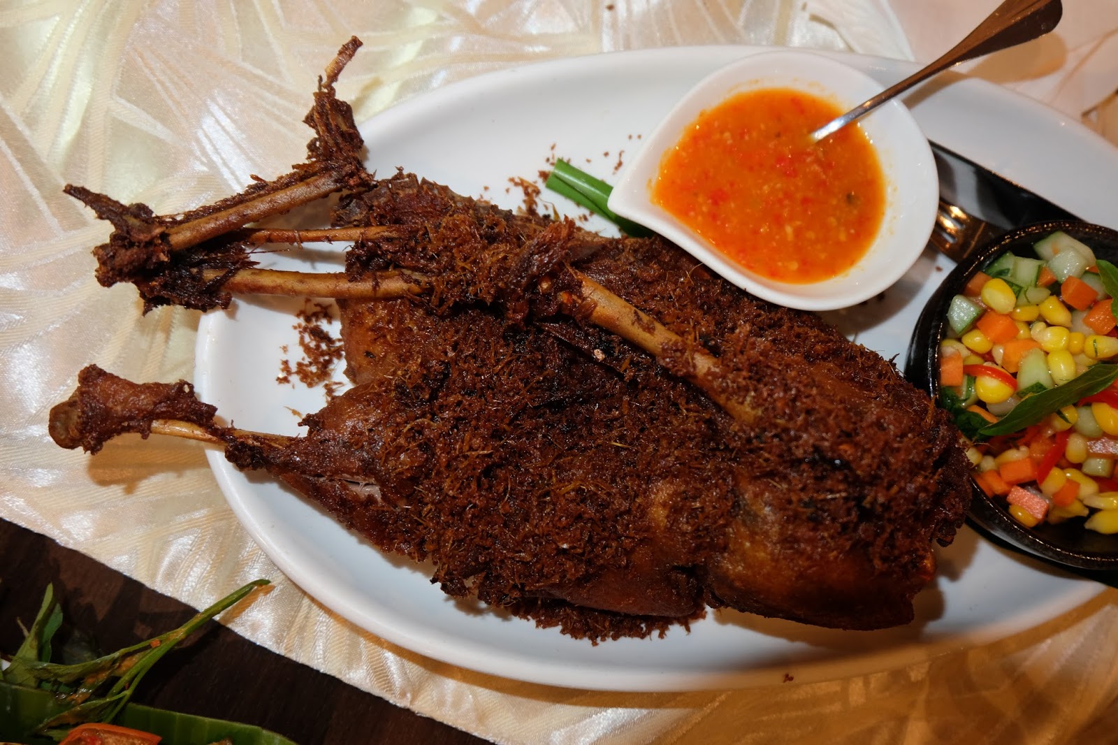 Kee Hua Chee Live!: DANCING FISH AT BANGSAR SHOPPING CENTRE IS BOTH THE ...