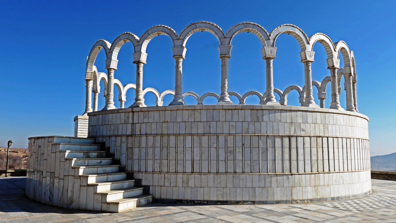 the viewing deck: Lake Qargha and Paghman Castle Morning Tour