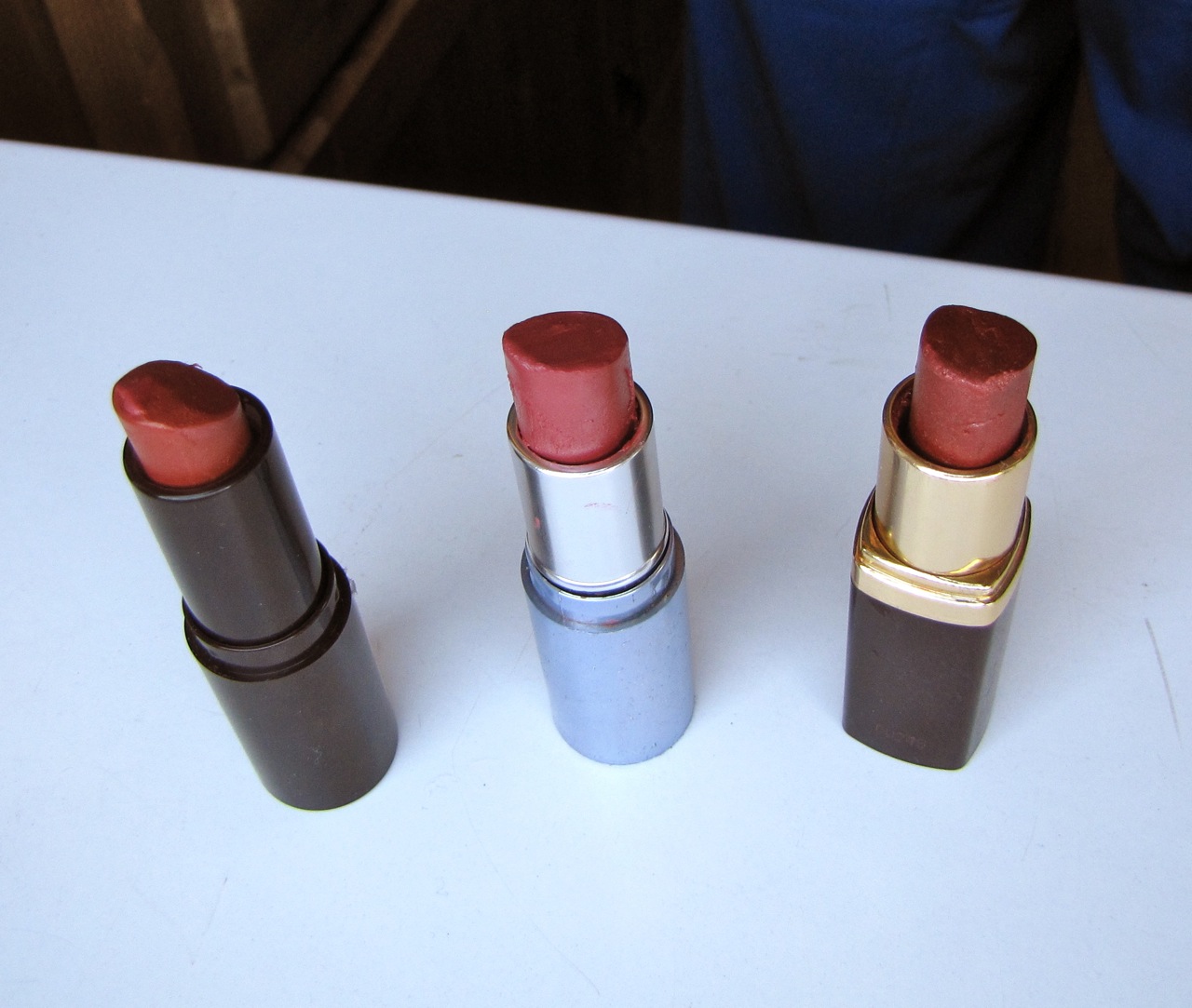 Of Dreams and Seams: Tutorial: Melting & Making New Lipsticks