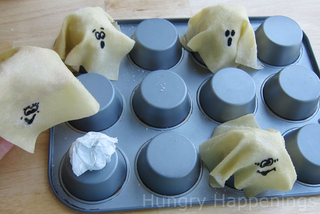 Quick and Quirky Sweet Treat for Halloween - Sweet Ghost Crisps ...
