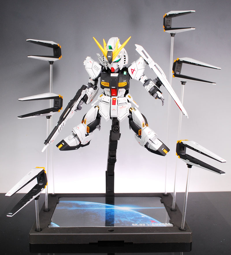 Custom Build: SD x HG RX-93 nu Gundam
