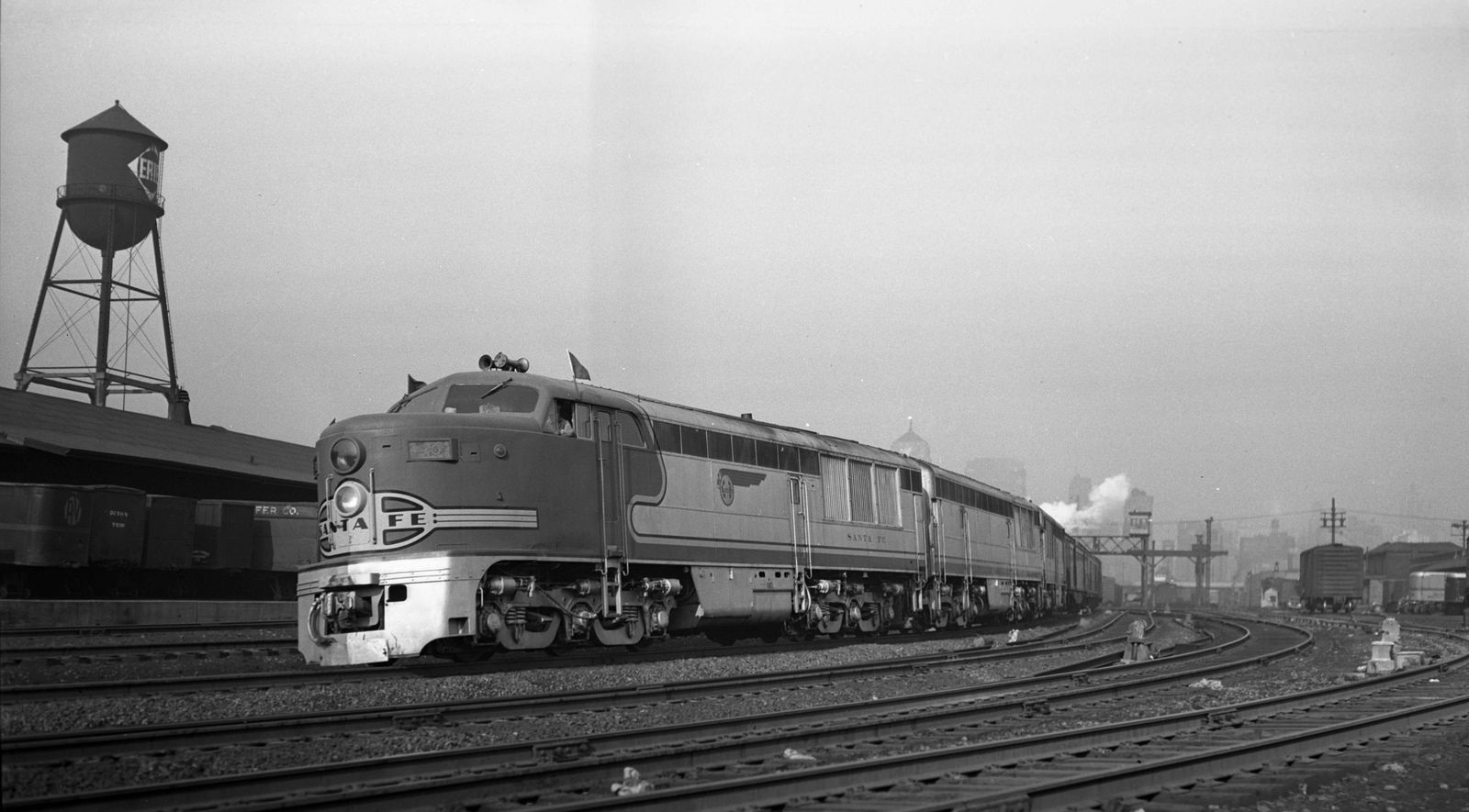 Σιδηροδρομικά Νέα: FM Erie-built – η αεροδυναμική ντιζελομηχανή που ...