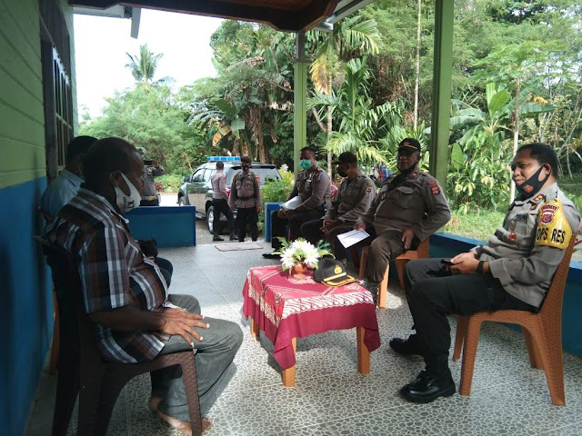 Kariawan Barus Jalin Silaturahmi Dengan Tokoh Adat di Nabire - # ... Kariawan Barus Jalin Silaturahmi Dengan Tokoh Adat di Nabire - # ...