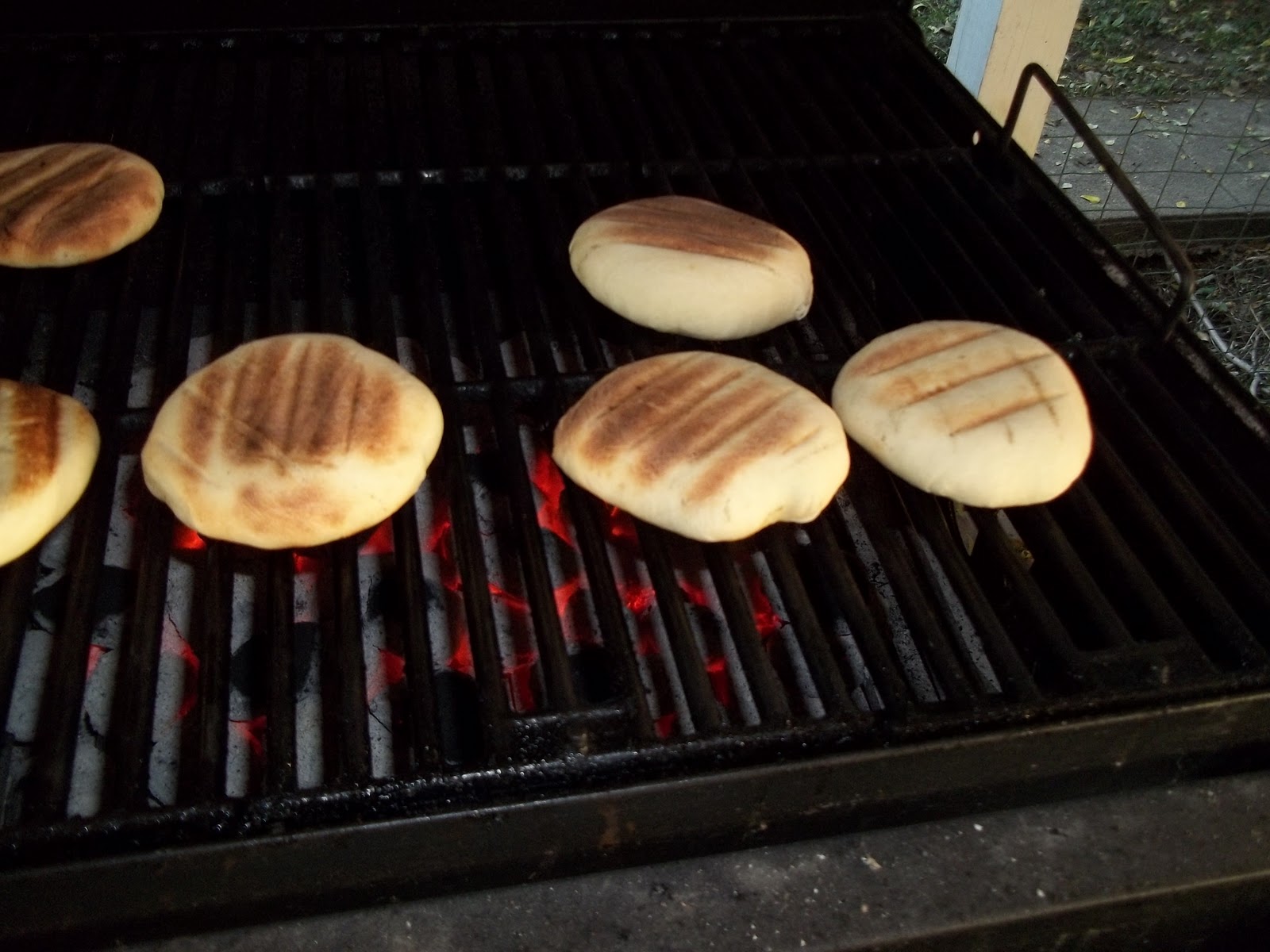 Stealthy Mom: Grillin' Buns (vegan option)