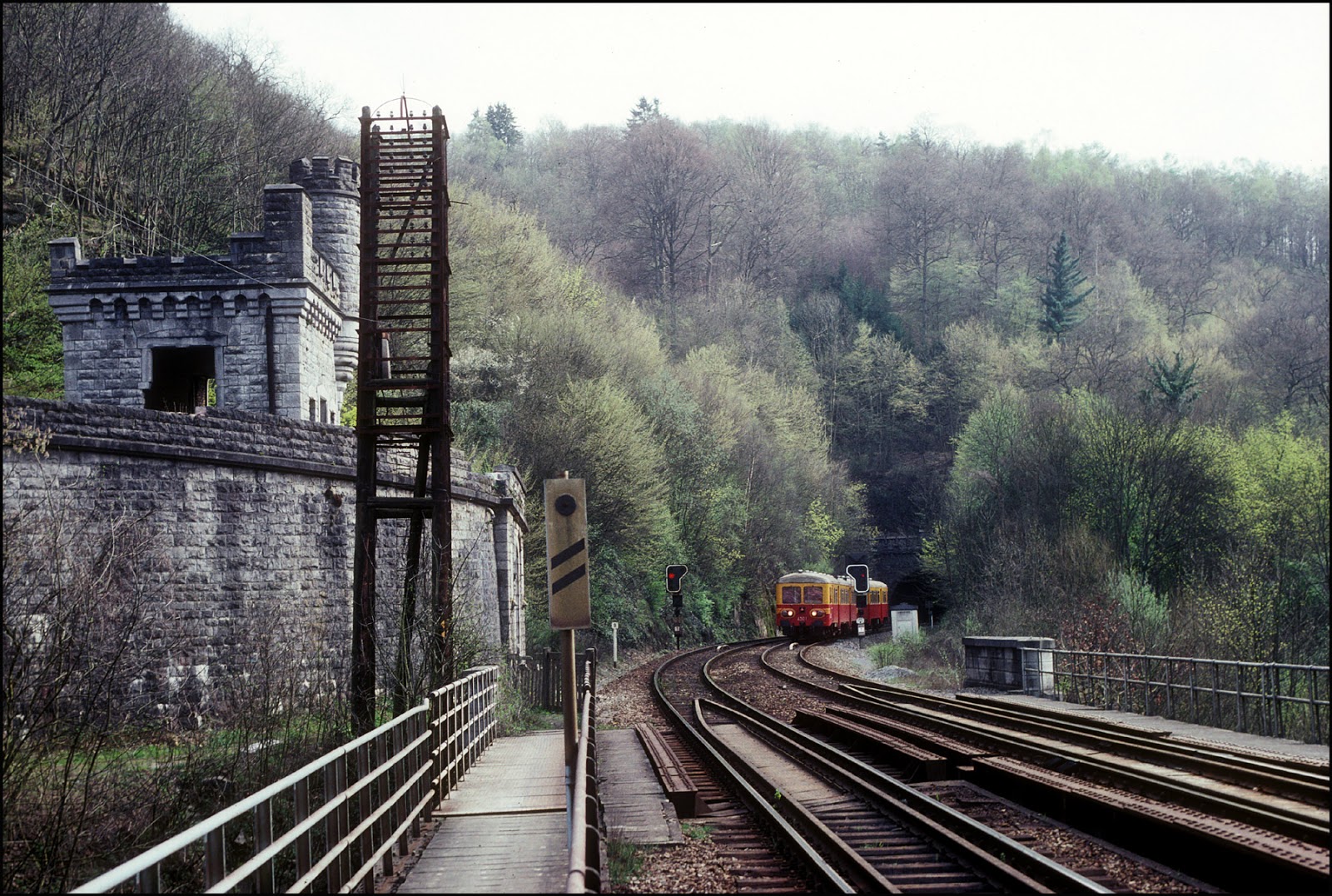 Rail et Fer en Gaume/160: De la Meuse à la Lorraine....