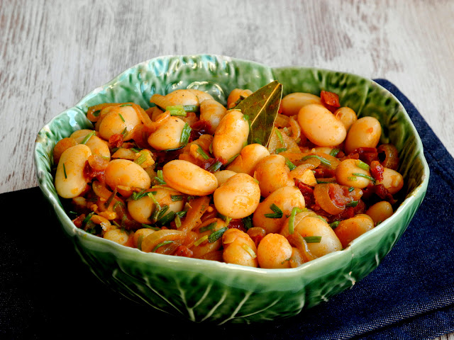 O Meu Tempero: Feijoca com tomate seco e cebolinho