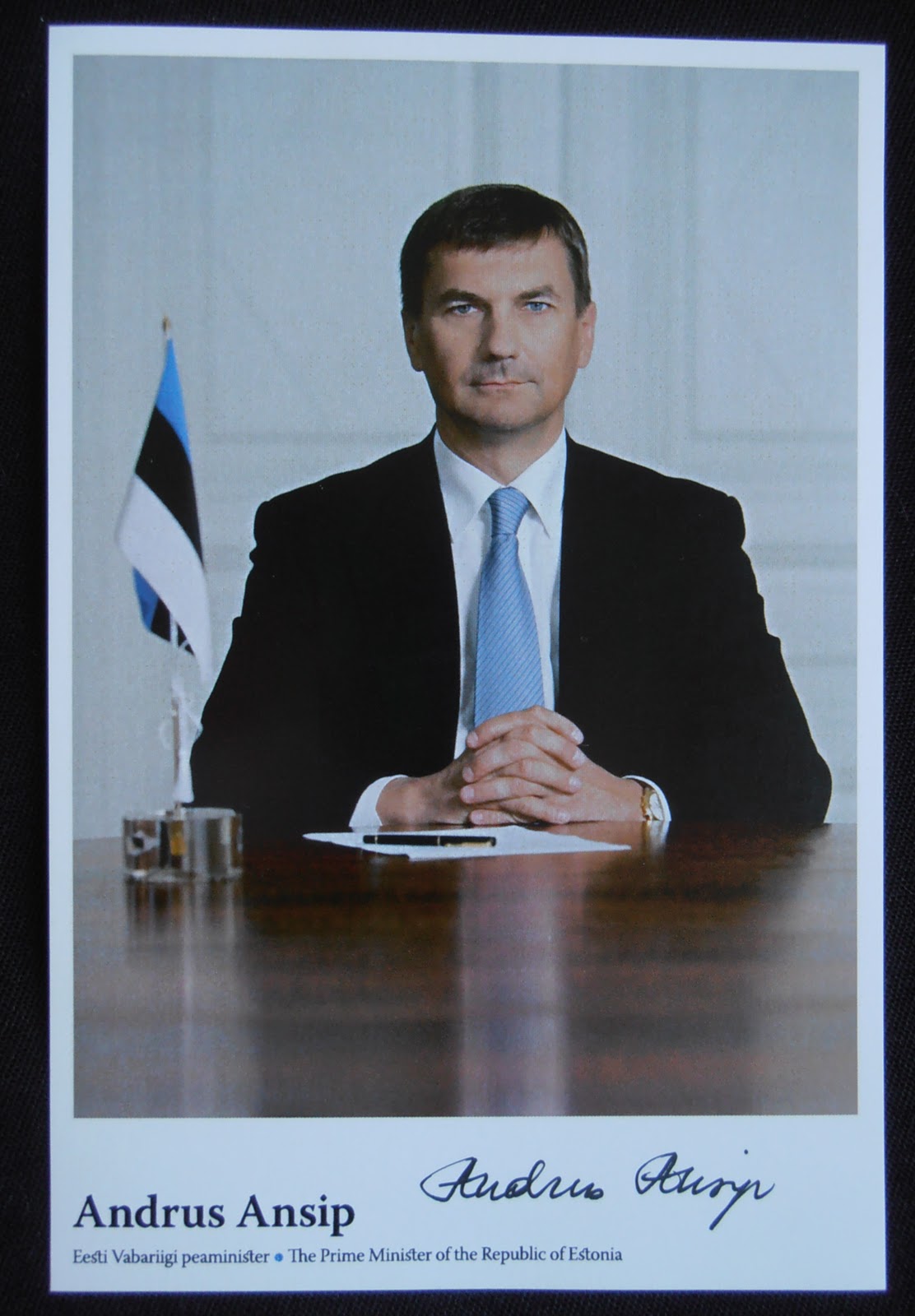 Autographs of celebrities from Leo: Politicians.