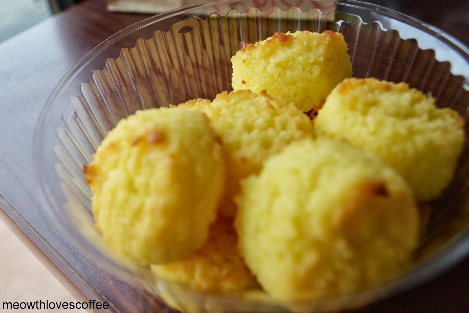 Meowth! : Macaroons for a Cause only at Red Ribbon