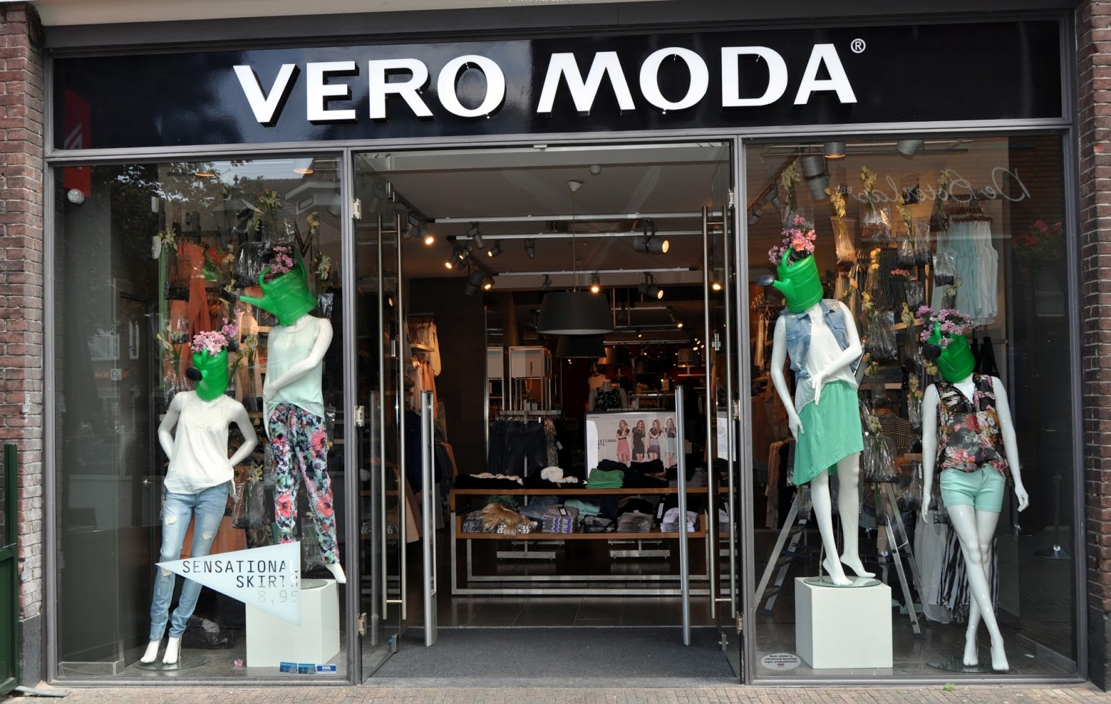 Nanninga's ART: Etalage Vero Moda