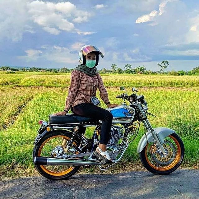 20 Gambar HD Modifikasi CB 100 Warna Biru Terbaru 2020