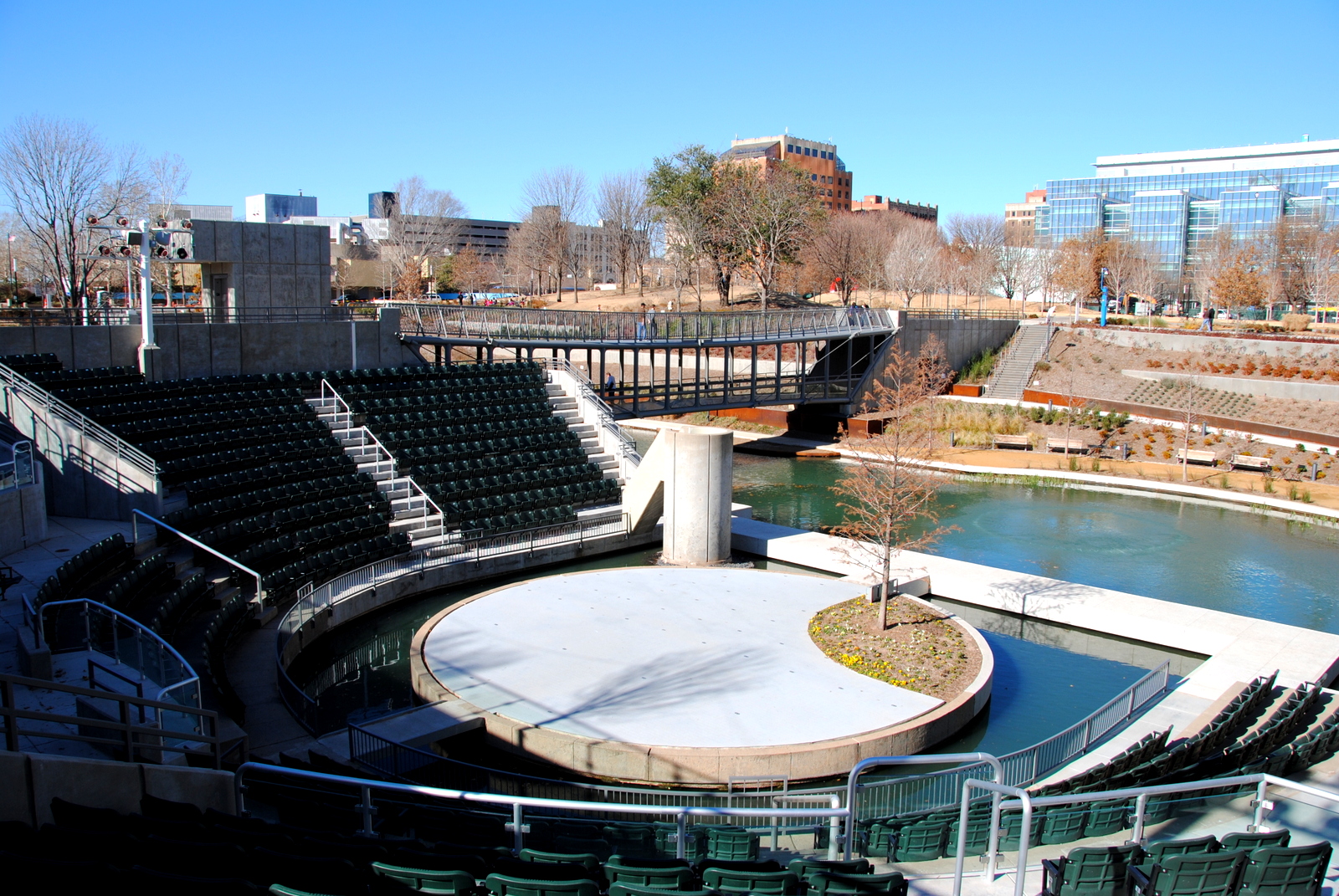 Halcyon Travels: April 2012