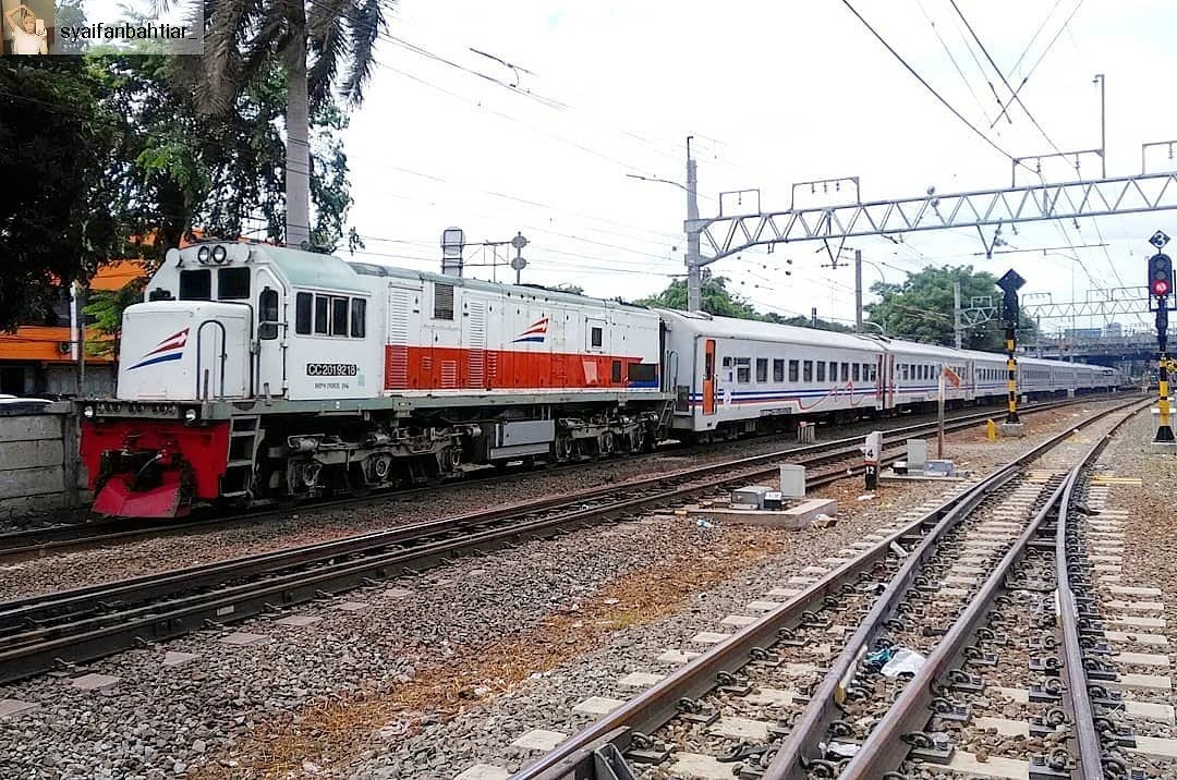 Nostalgia KA Bangunkarta yang Dulunya Bernama Tebuireng