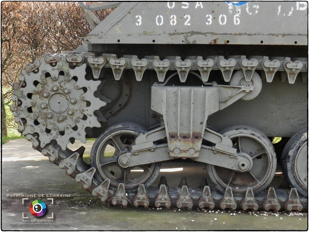 PATRIMOINE DE LORRAINE: PHALSBOURG (57) - Char Sherman "BOURG LA REINE"