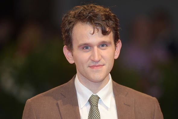 Harry Melling, o Duda, será Edgar Allan Poe em novo filme da Netflix ...