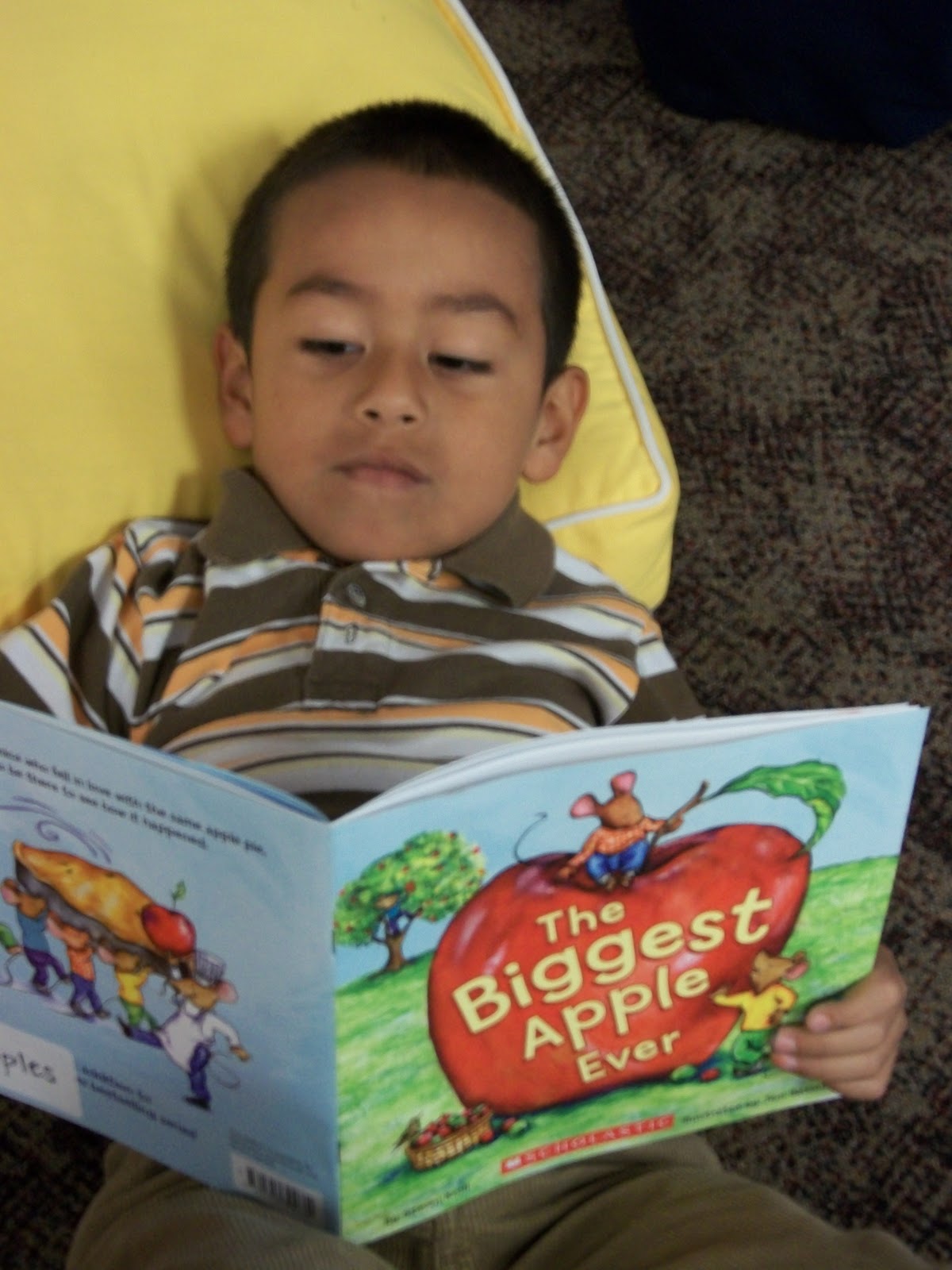 Keeping Up with the Kindergartners: Apples Apples Everywhere!