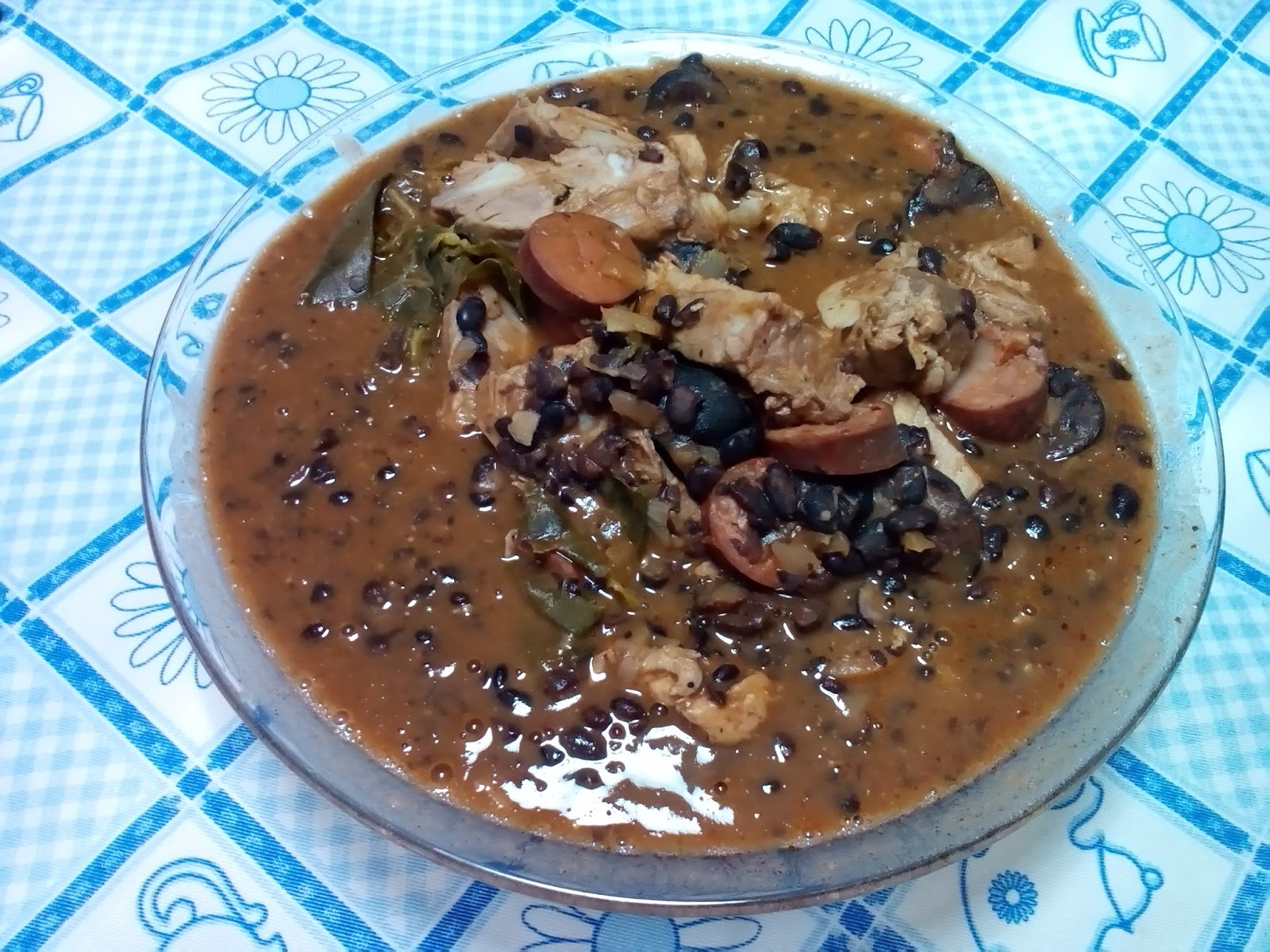 Cardápio de Sabores: Feijoada à brasileira de sobras - CC