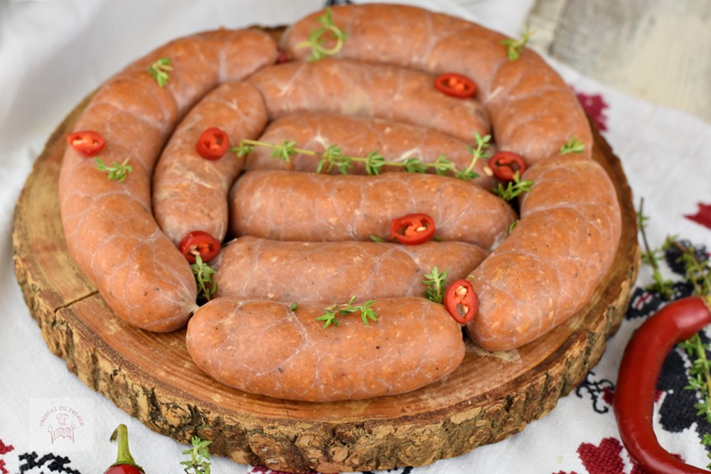 Carnati de casa, din carne de pui - CAIETUL CU RETETE