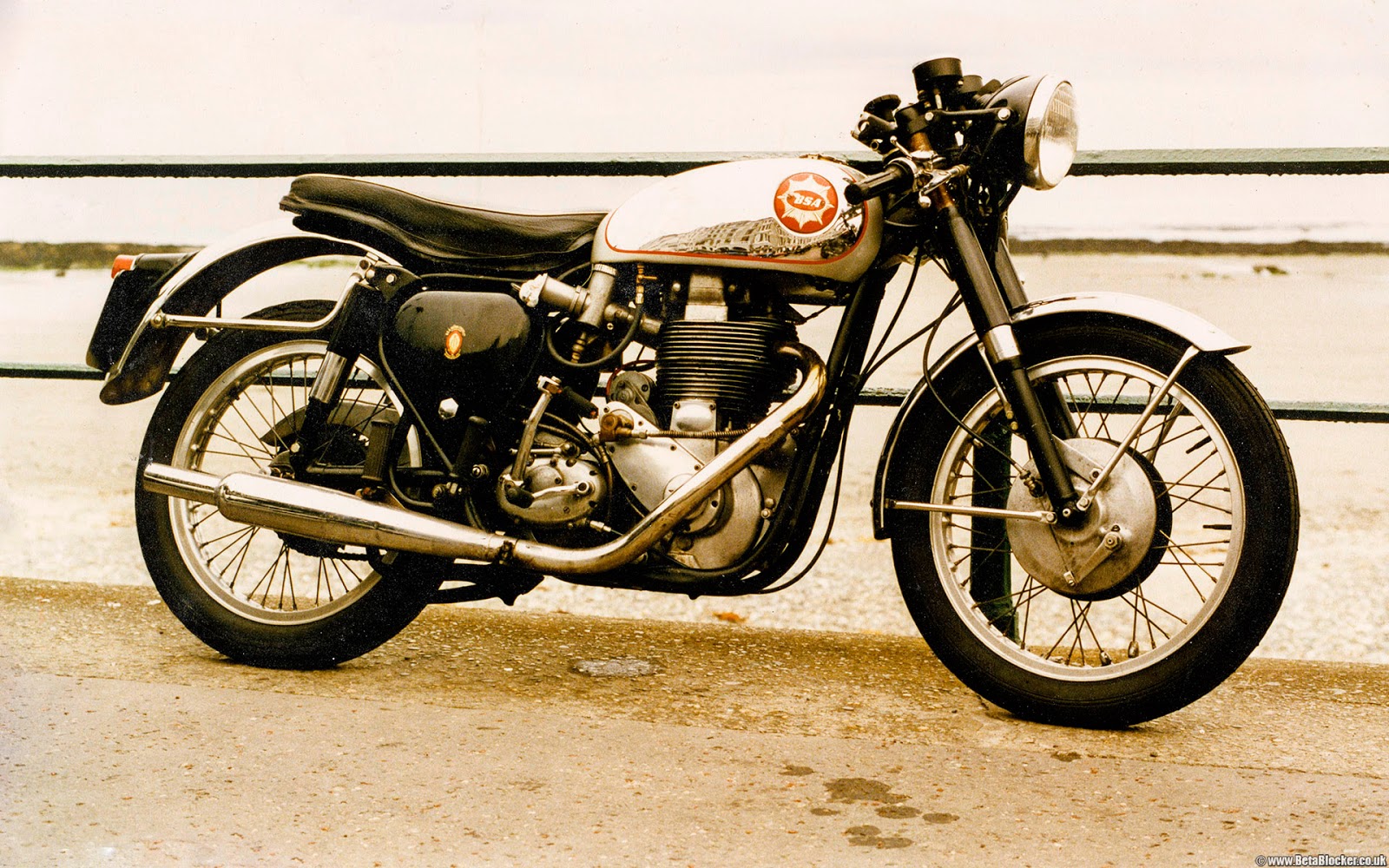 BSA Motorcycle: BSA Gold Star