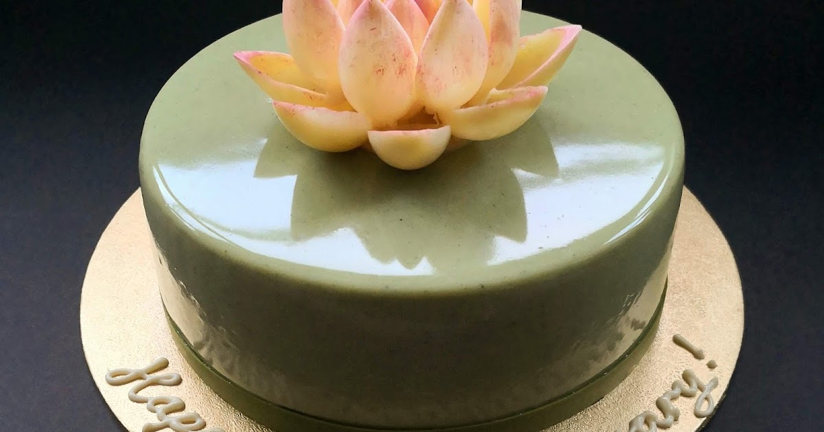 Ethereal Cakes: Matcha Cake With Lotus
