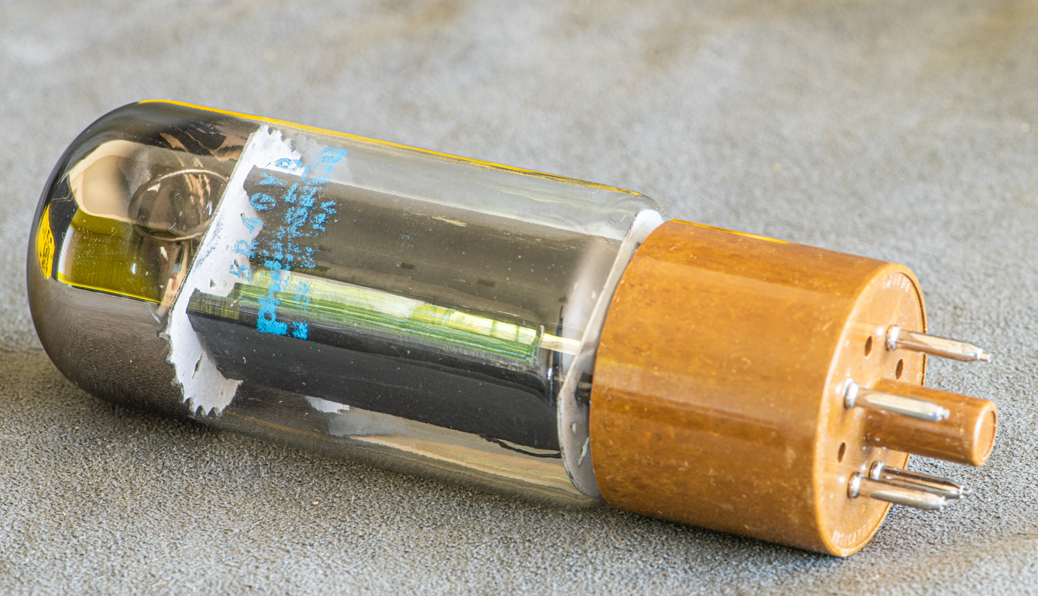 VinylSavor: Tube of the Month : The 5R4