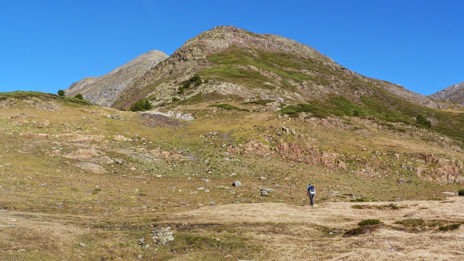 Pyrénées frontière sauvage: Randonnée Pic Péric (2810m) par l'arête Sud ...