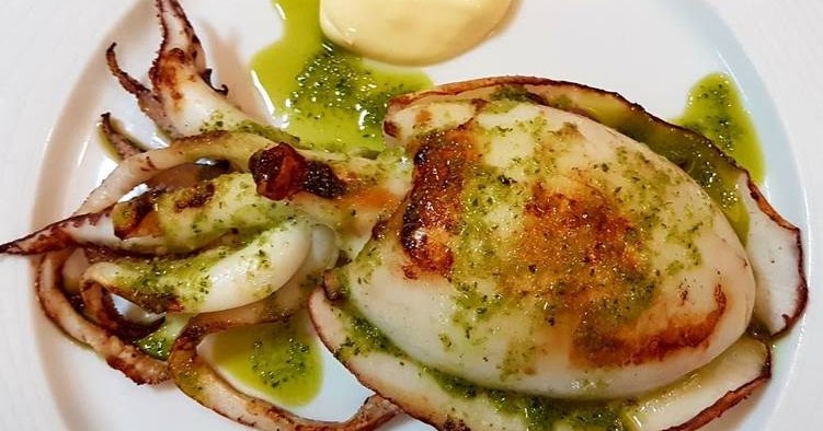 Receitas de Portugal: Chocos grelhados com molho verde