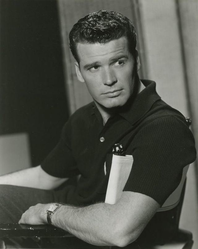 35 Handsome Portrait Photos of James Garner in the 1940s and ’50s ...