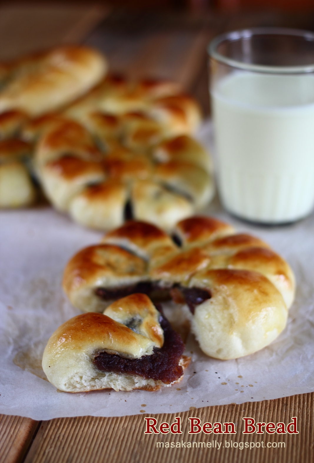 Masakan Melly: Eggless Red Bean Bread
