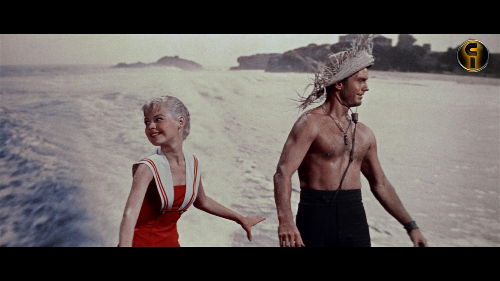 CULTURALMENTE INCORRECTO: "Gidget": Sandra Dee, surf y fiesta en la ...