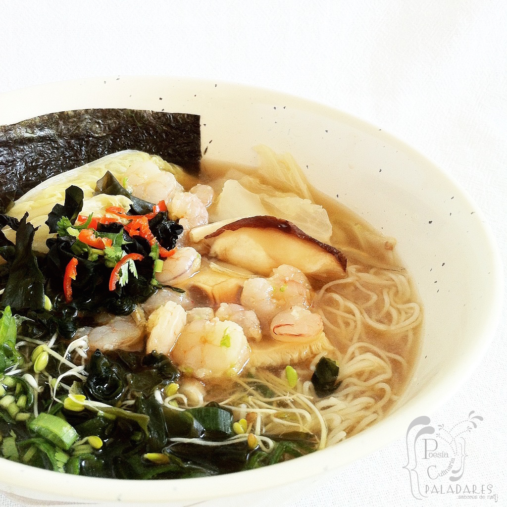 Poesía Culinaria . Sabores de Nati: Sopa de Noodles con sabor a mar ...