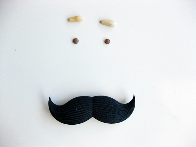 TO-DO: bigotes