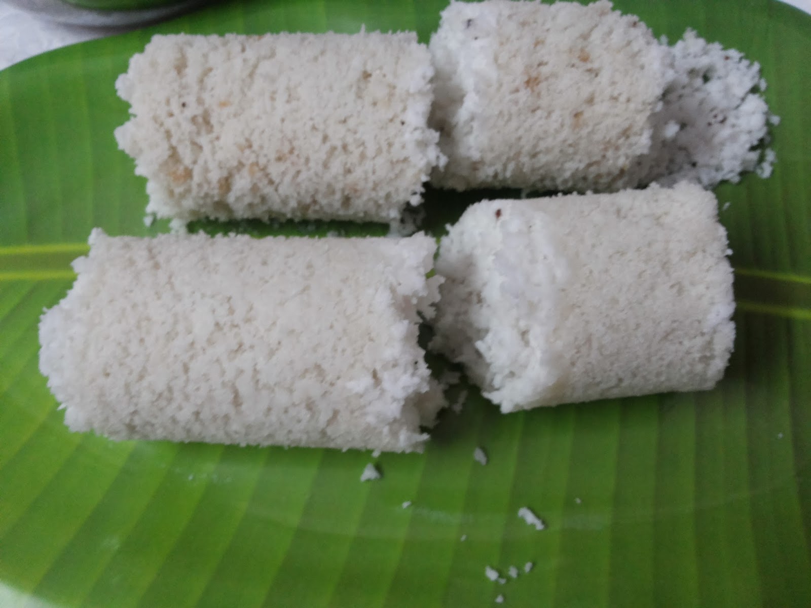 Effortless Cooking : Puttu - Kerala style (Steam Cake)