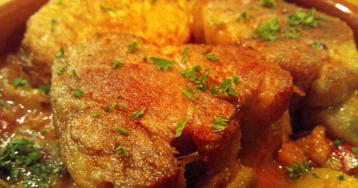 Confit ďéchine de porc et œuf frit, sur ratatouille