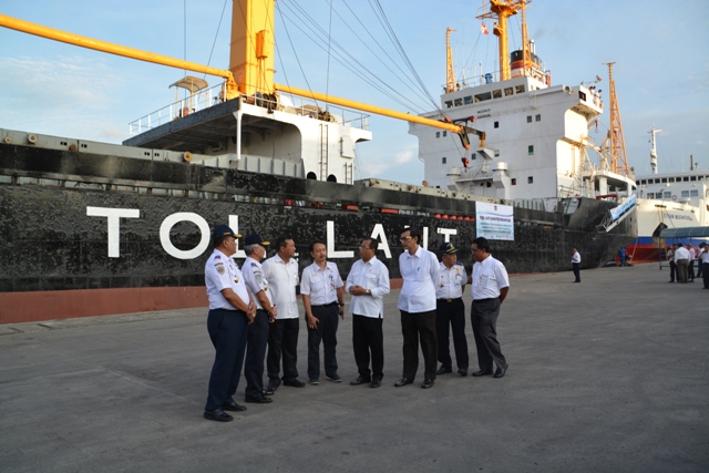 PT Rajawali Nusantara Indonesia: RNI Bersama 4 BUMN Garap Tol Laut ...