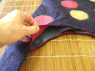 AllSensesArt Blog: Roomy and Stylish Felted Handbags that you'll use ...