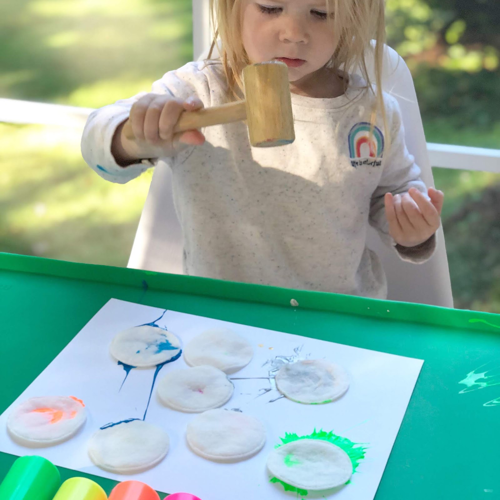 Find the Little Mind: Hammer Splat Painting