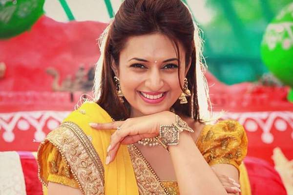 Top 5 Most Beautiful Indian TV Serial Actresses In 2017 - Live TV Streaming