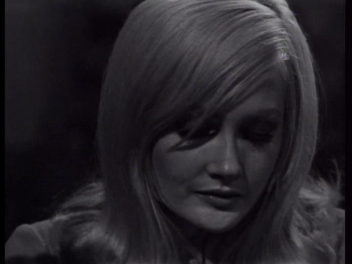 Shadows on the Wall: An Online Dark Shadows Fanzine: Nancy Barrett