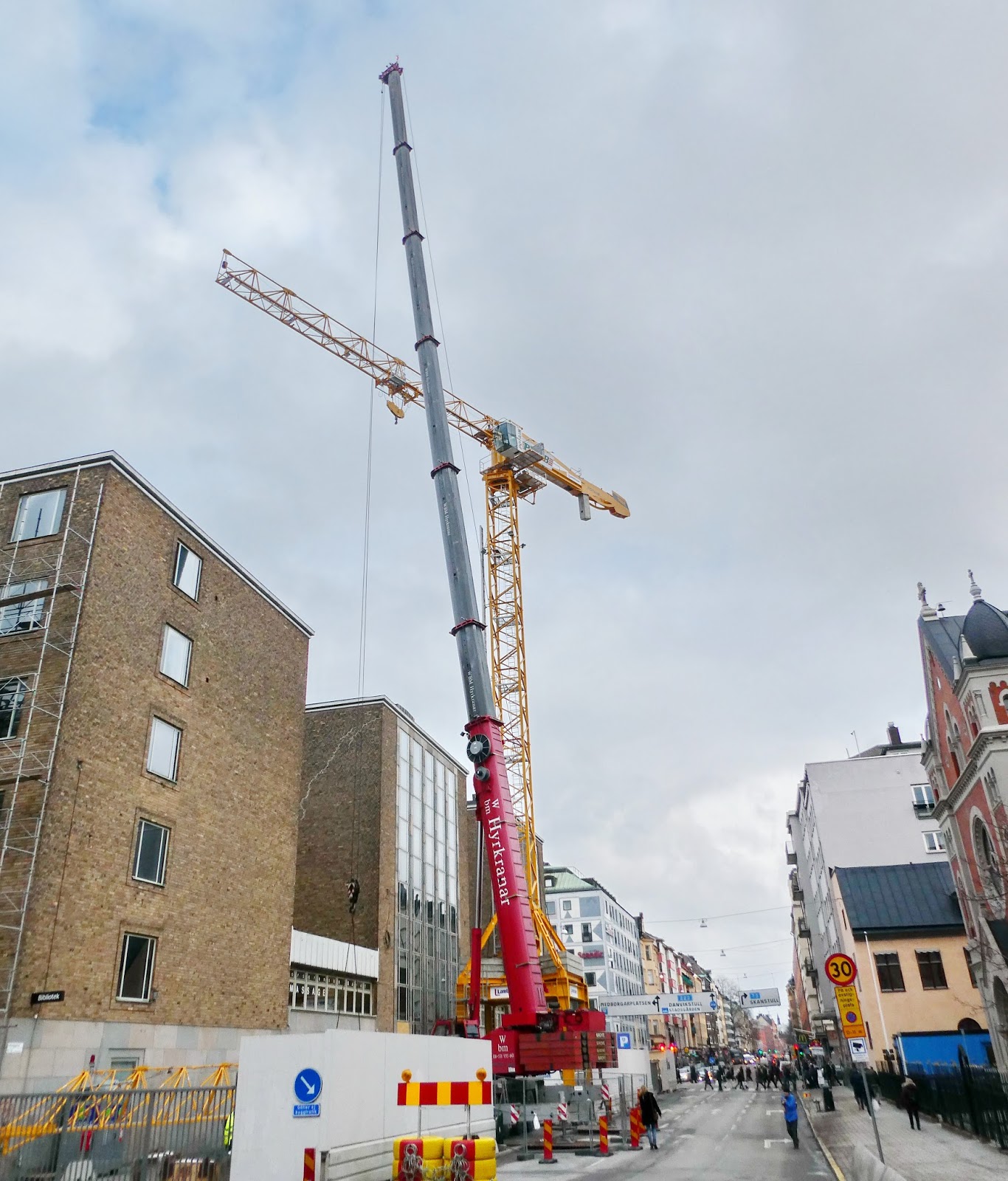 Björnidets blogg: Vi bygger en lyftkran