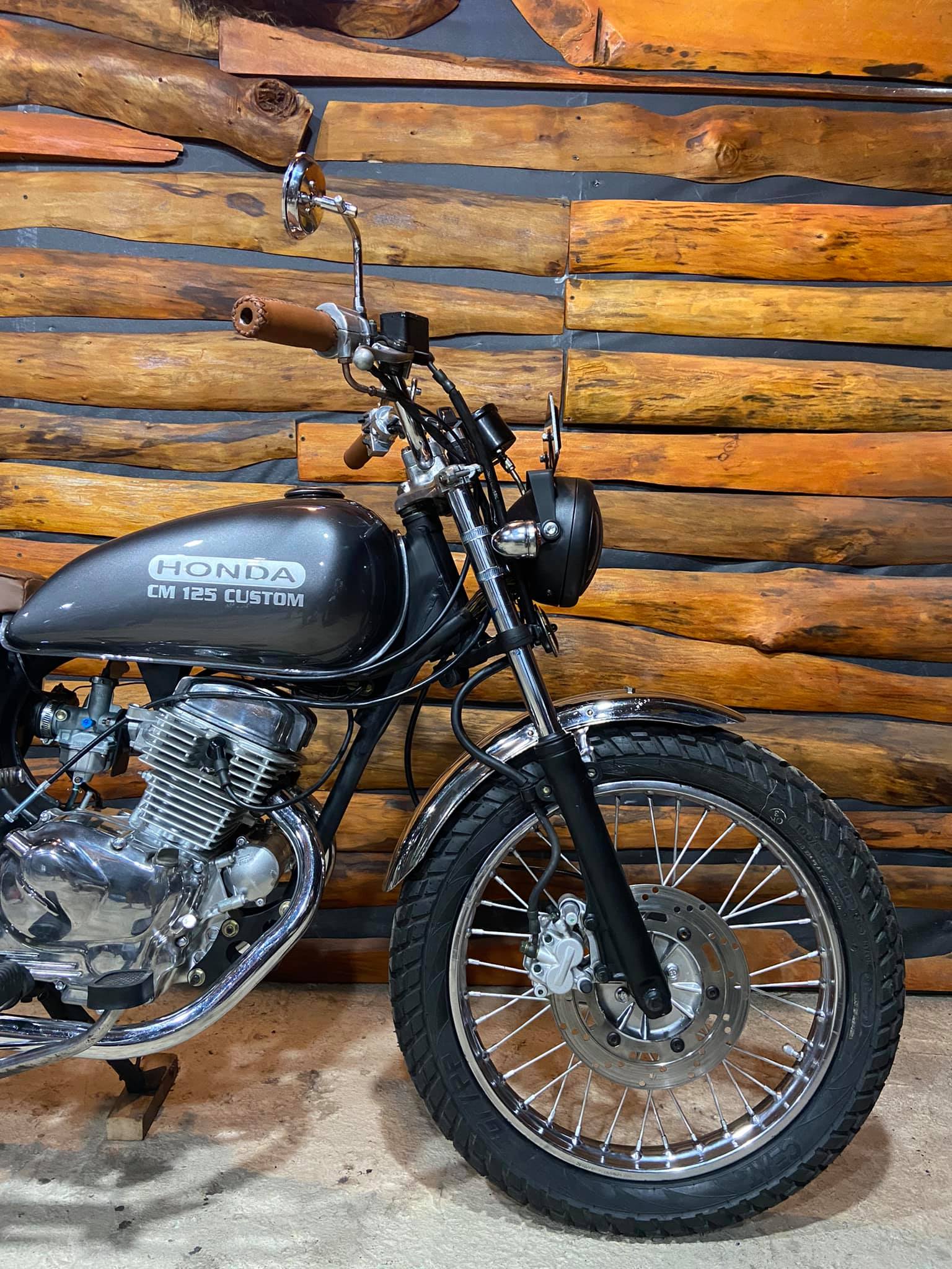 Honda CM 125 Custom Modified